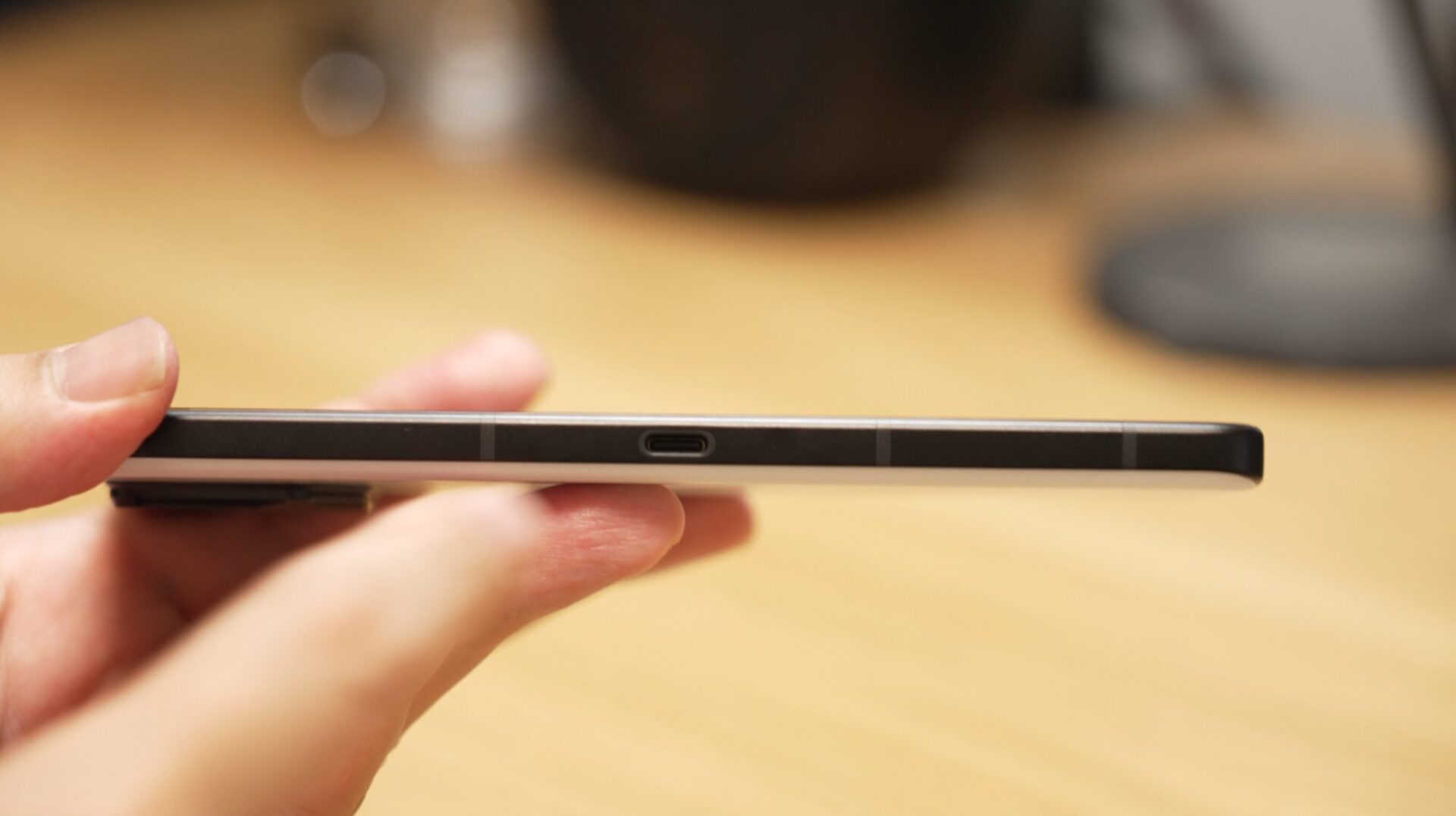 【先行レビュー】ROG Phone 9 国内発売！最強のゲーミングスマホがeSIM対応に！普段使いにも最適！ | MATTU SQUARE